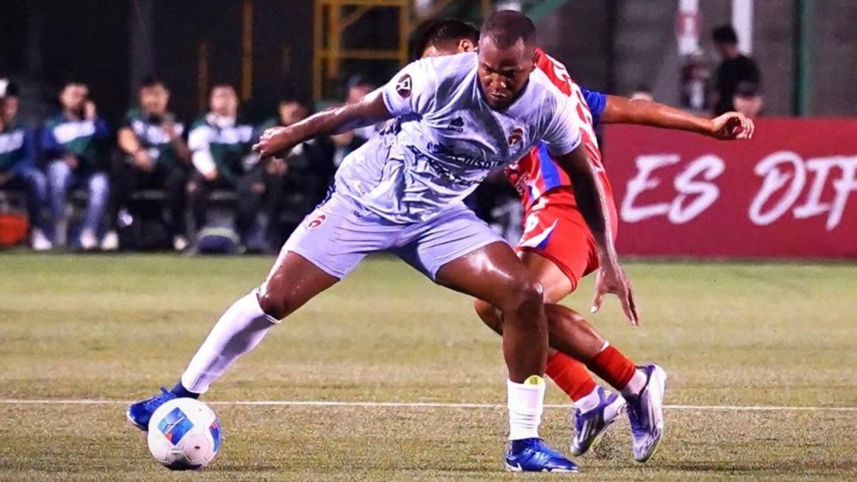 Copa Centroamericana 2025: Sporting San Miguelito pierde en las alturas ...