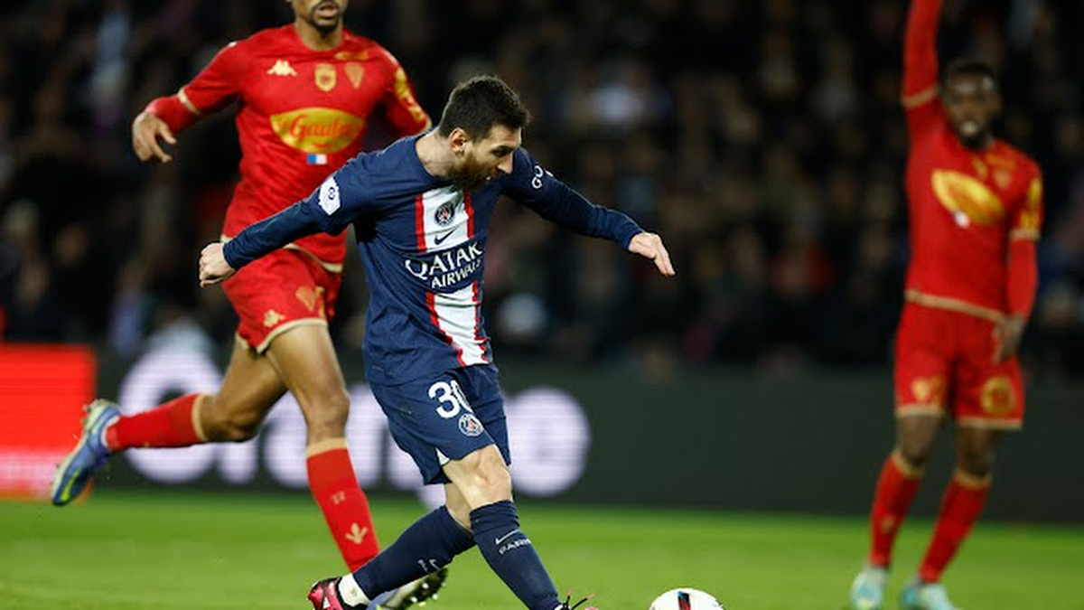 Lionel Messi marca en su regreso con el PSG