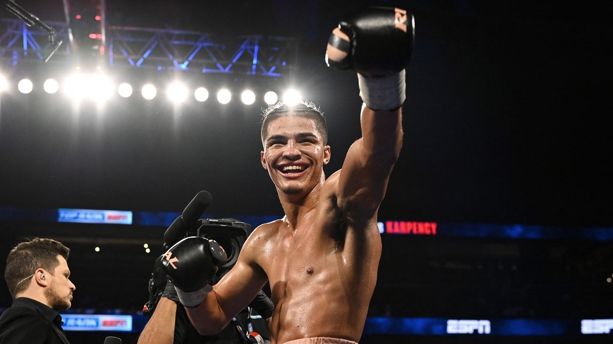 Conoce al prodigio del boxeo boricua, Xander Zayas