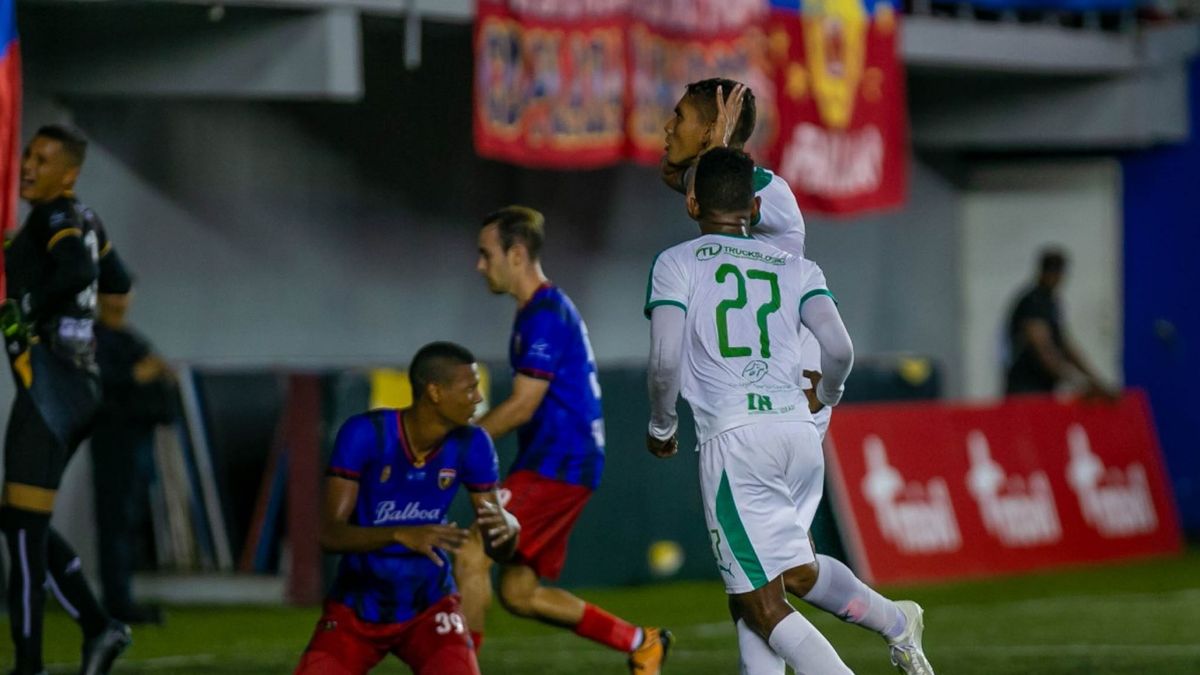 Valentín Pimentel domina tabla de goleadores en el Apertura 2019