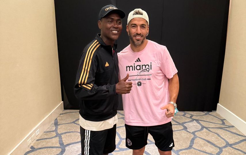 Luis Suárez se reencuentra con José Luis Garcés en Panamá