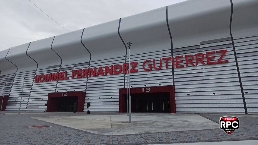 Estadio Rommel Fernández Gutiérrez oficialmente reinagurado