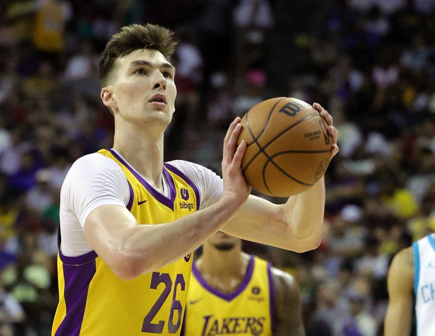 Colin Castleton de sangre panameña brilla en la NBA Summer League