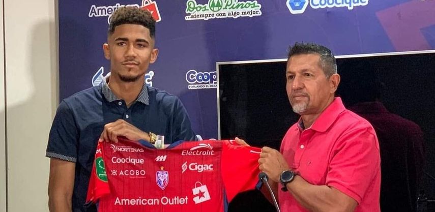 Eduardo Anderson es nuevo jugador del AD San Carlos de Costa Rica