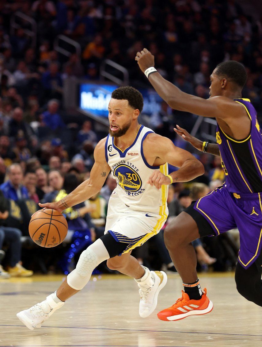NBA: Warriors vencen a Lakers en el inicio de la temporada NBA: Warriors vencen a Lakers en el inicio de la temporada