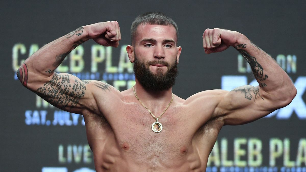 ¿Cuál es el récord de Caleb Plant, rival de Canelo Álvarez?