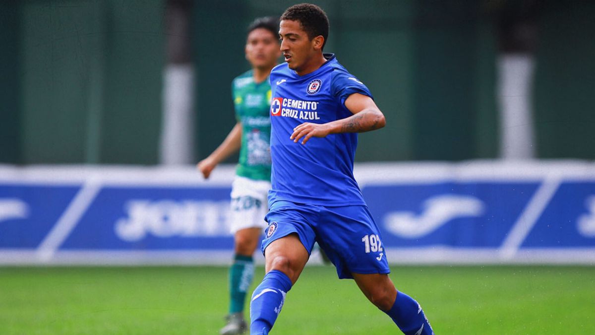 Ángel Orelién prioriza tener minutos y negocia con Cruz Azul