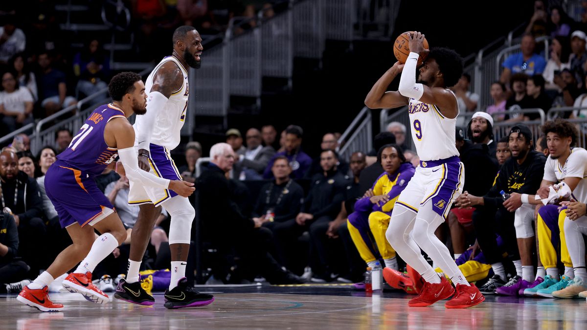 NBA: LeBron James y Bronny James hicieron historia
