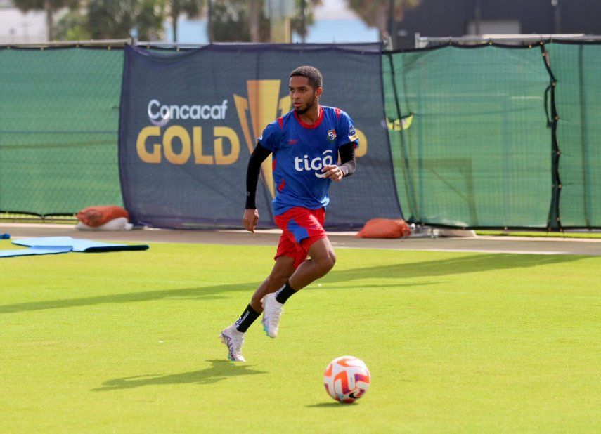 César Yanis ficha por el AD San Carlos de Costa Rica