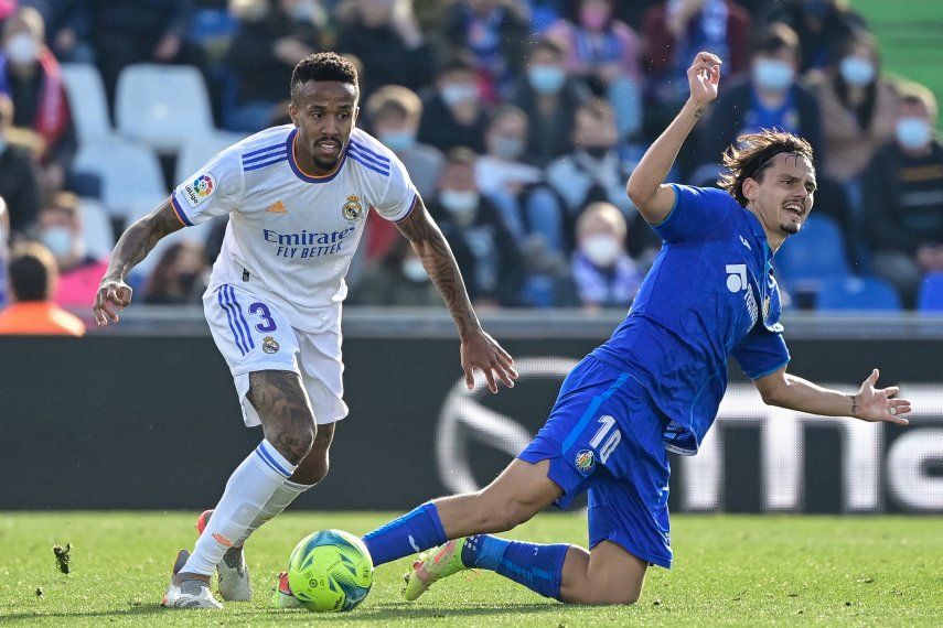 Los memes destrozan a Eder Militao