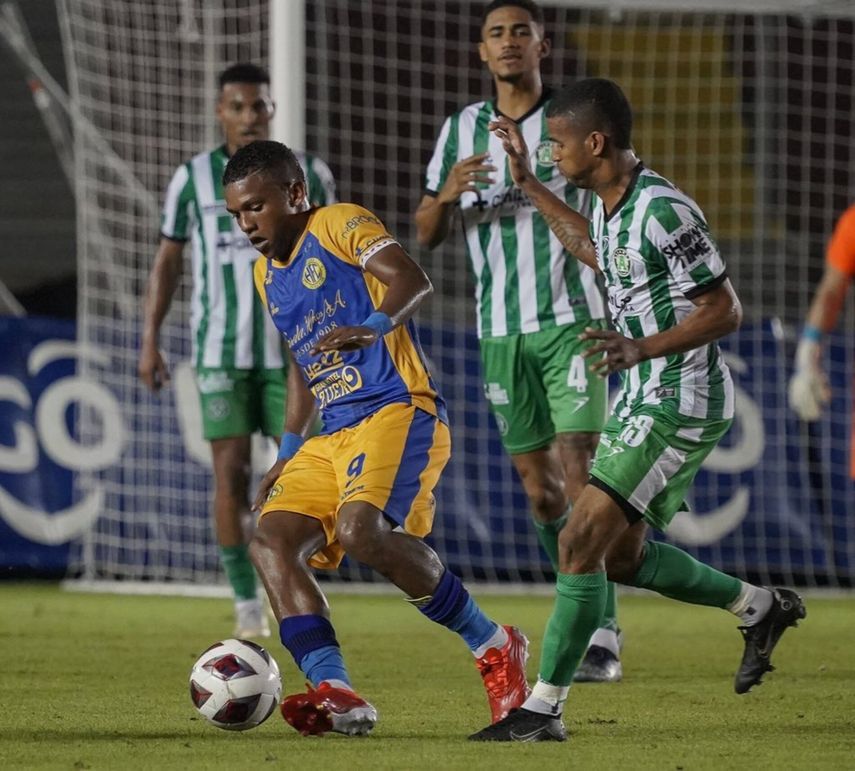 El Herrera FC anuncia la salida de Ronaldo Córdoba