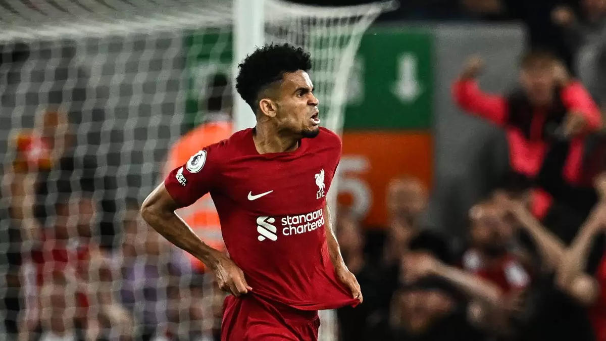 Luis Díaz regresó a las canchas con el Liverpool