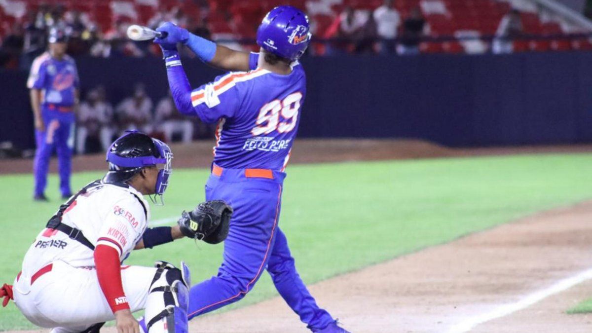 Béisbol Juvenil 2023: El campeón pisa fuerte ante Metro Béisbol Juvenil 2023: El campeón pisa fuerte ante Metro