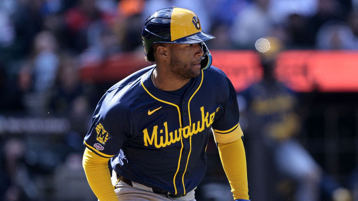 MLB: Venezolano Jackson Chourio brilla en su debut con Milwaukee