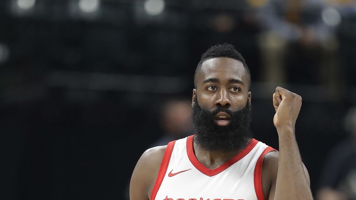 Harden anota 26 puntos y Rockets aplastan a Pacers