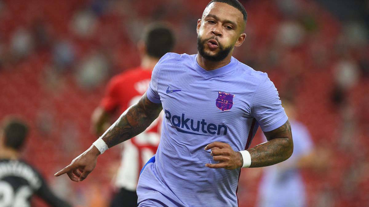 Memphis Depay se vistió de Messi con un golazo para el Barcelona