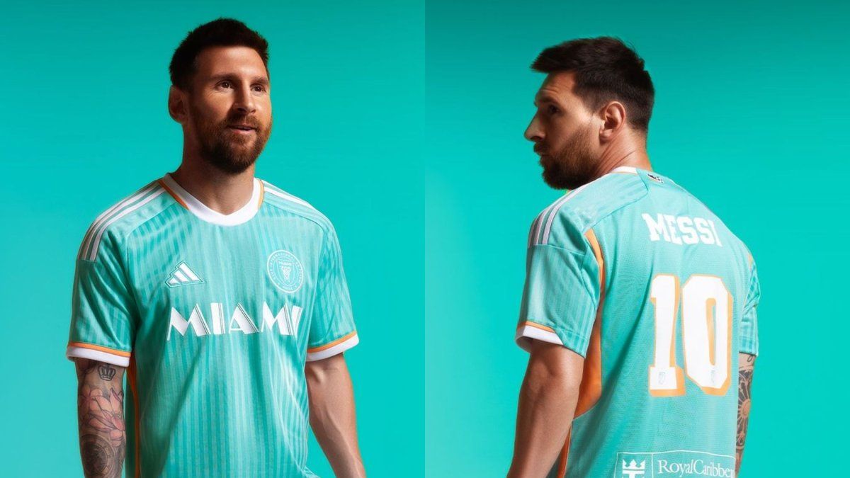 MLS Archive Collection: Lionel Messi luce equipación retro del Inter Miami