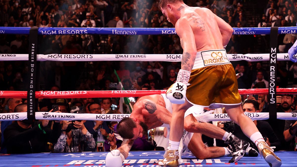 Canelo Álvarez primer campeón del peso supermediano