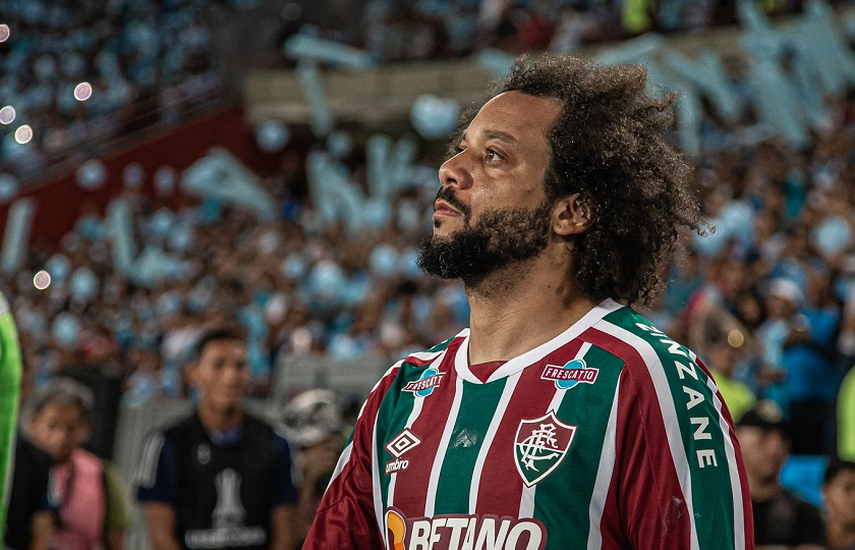 CONMEBOL sanciona a Marcelo por la fuerte entrada a Luciano Sánchez