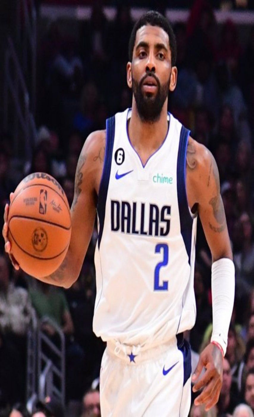 Kyrie Irving anota 24 en su debut con Mavericks