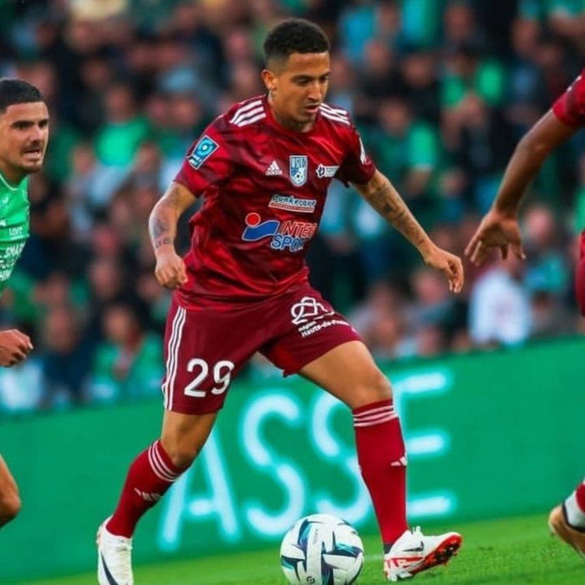 Ángel Orelien anota su segundo gol con el Dunkerque