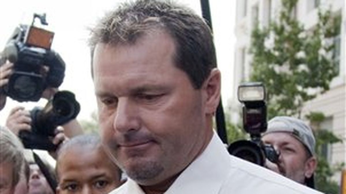 Policí­a de Toronto entrega documentos sobre Clemens