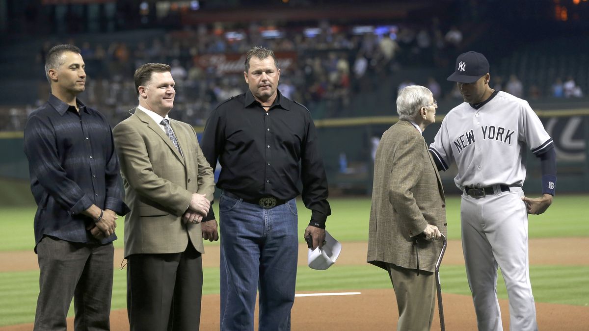 Derek Jeter recibe homenaje en Houston