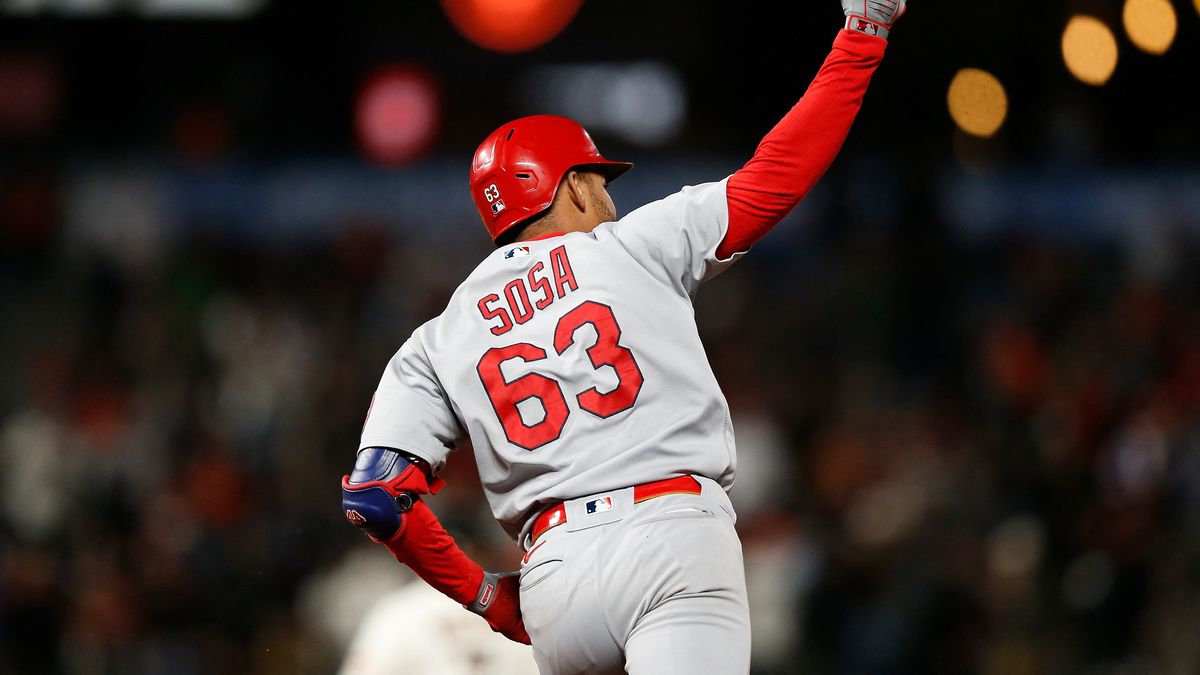 MLB: Edmundo Sosa conecta triple con los Cardenales