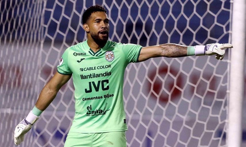 El CD Marathón adquiere ficha completa del panameño César Samudio