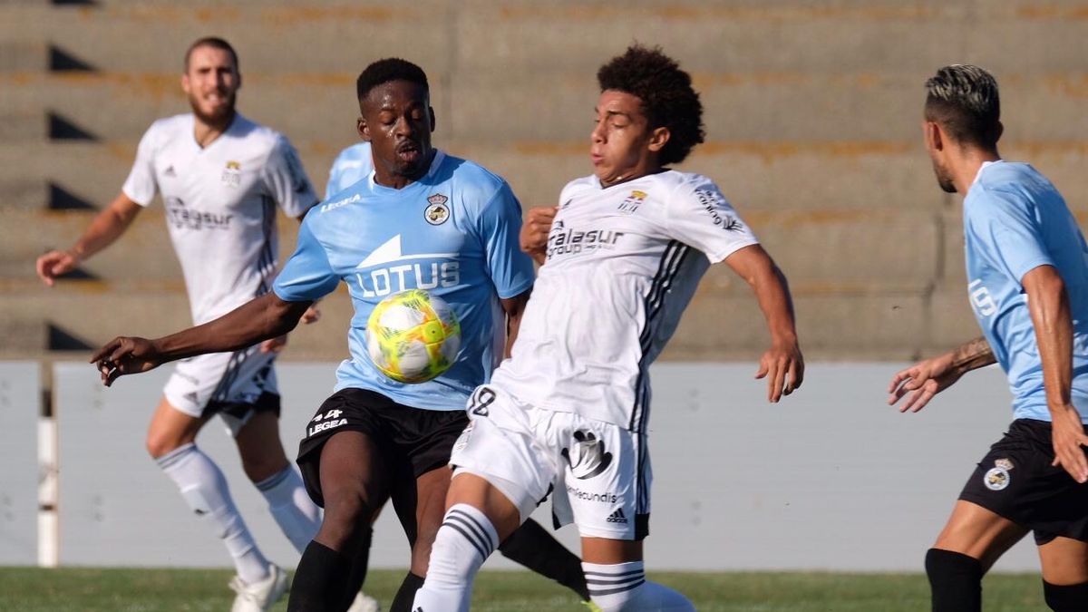 Adalberto Carrasquilla, Fidel Escobar y Bárcenas con minutos en España