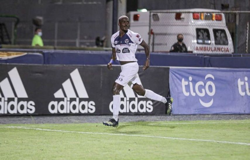 LPF: Sergio Cunningham es nuevo jugador del Tauro FC