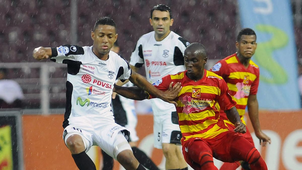 Gabriel Torres vuelve al Zamora FC de Venezuela