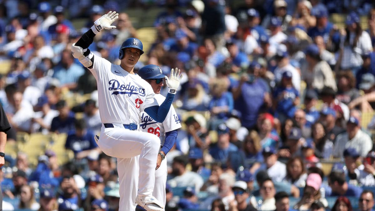 MLB: Shohei Ohtani debutó de gran forma ante su público