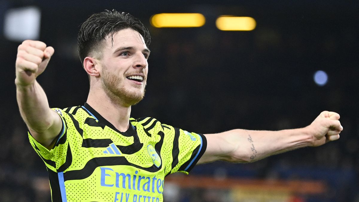 El Arsenal remonta al Luton en un duelo de goles