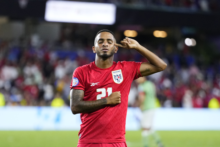 Thomas Christiansen explicó la ausencia de César Yanis en el Final Four ...