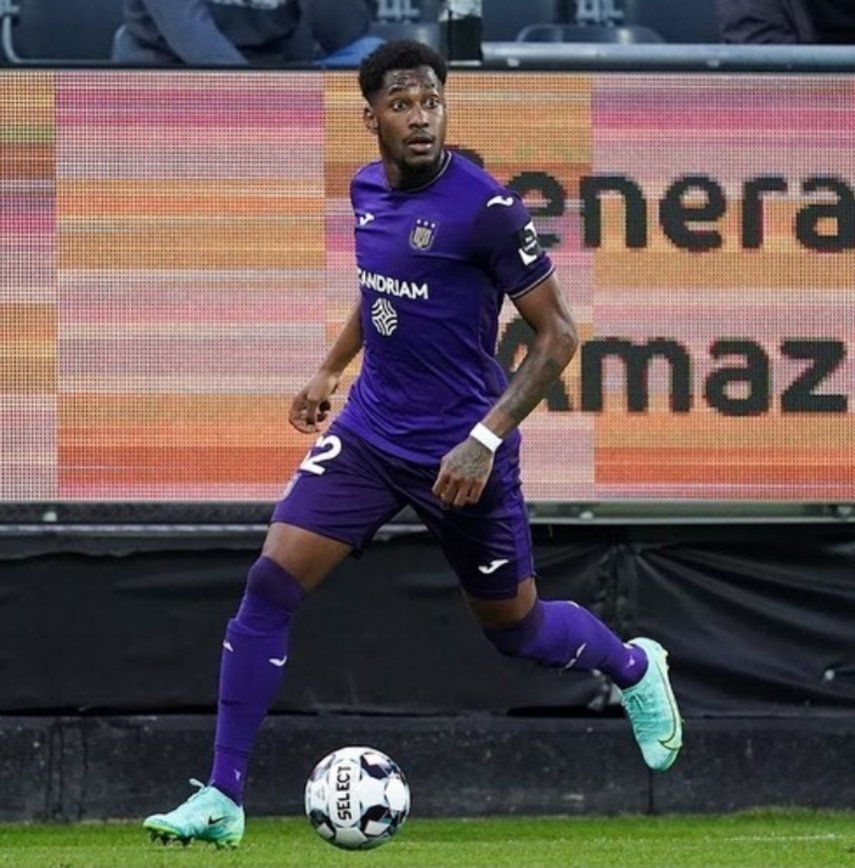 Michael Amir Murillo juega con Anderlecht en medio de rumores