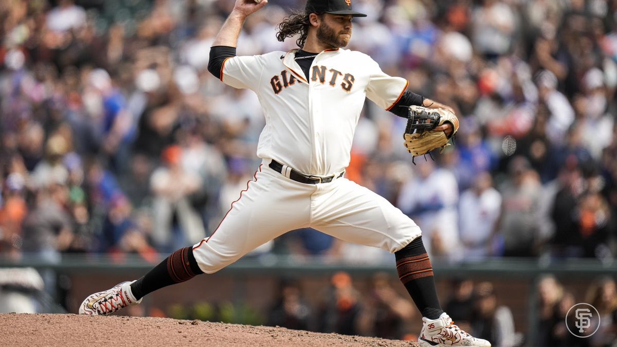 MLB: Brandon Crawford debutó como lanzador en episodio con ERA de 0.00