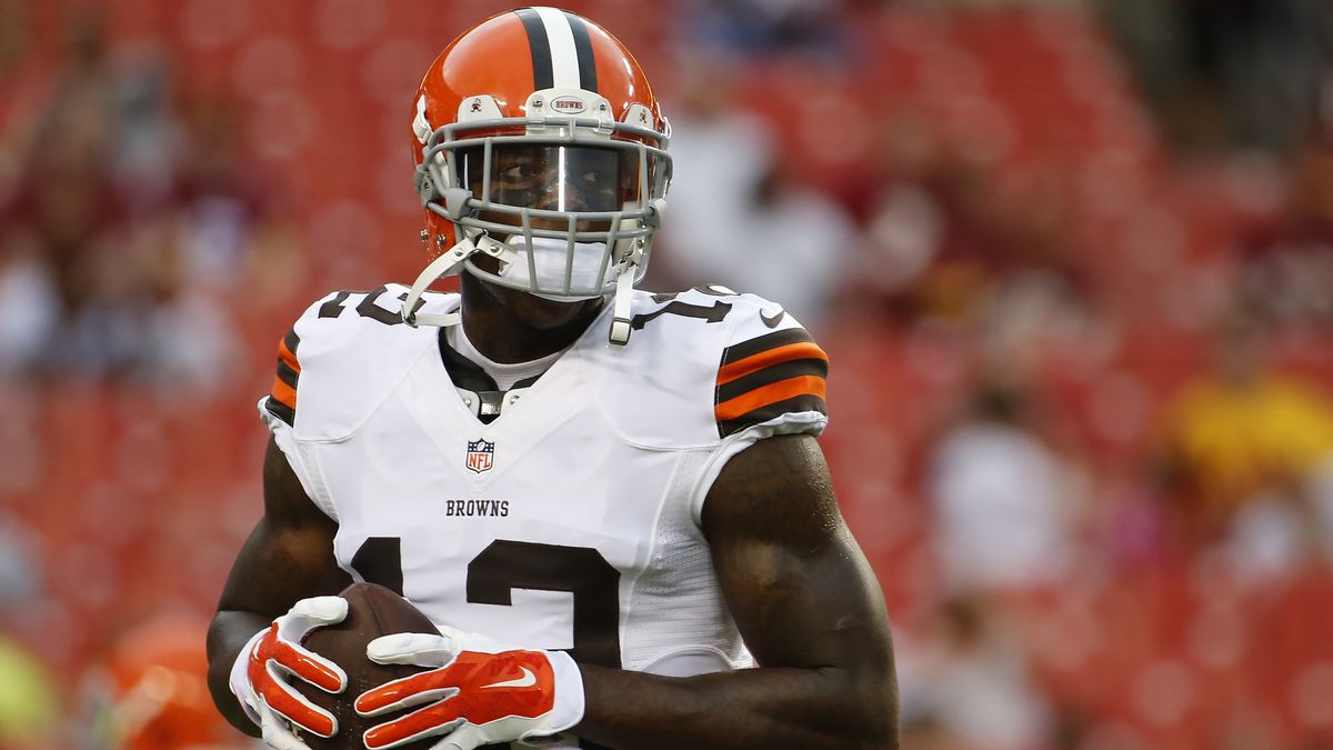 Gordon , wide receiver de Browns, suspendido 1 año