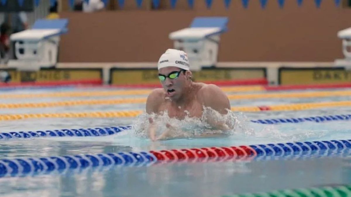 Tyler Christianson nadará con Notre Dame en los NCAA