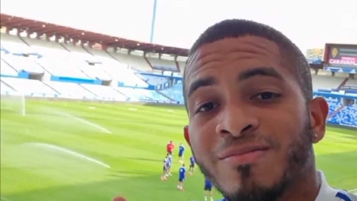 César Yanis entrena con el Real Zaragoza en España