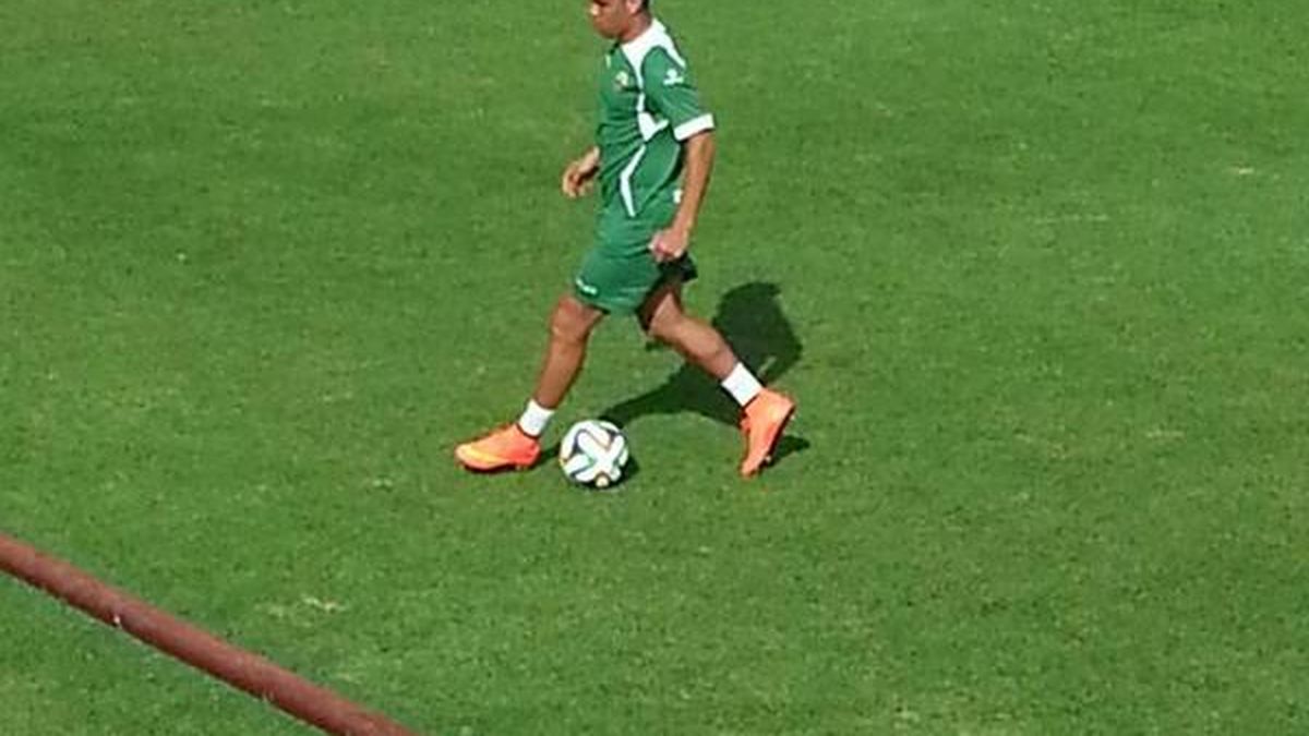 Panameño Jairo Jiménez ya toca el balón y volvería a jugar en enero