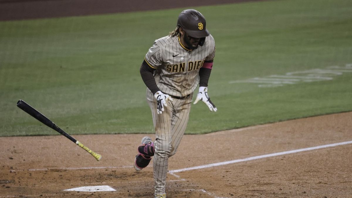 El dominicano Tatis Jr. homenajea a su padre con dos jonrones ante Dodgers