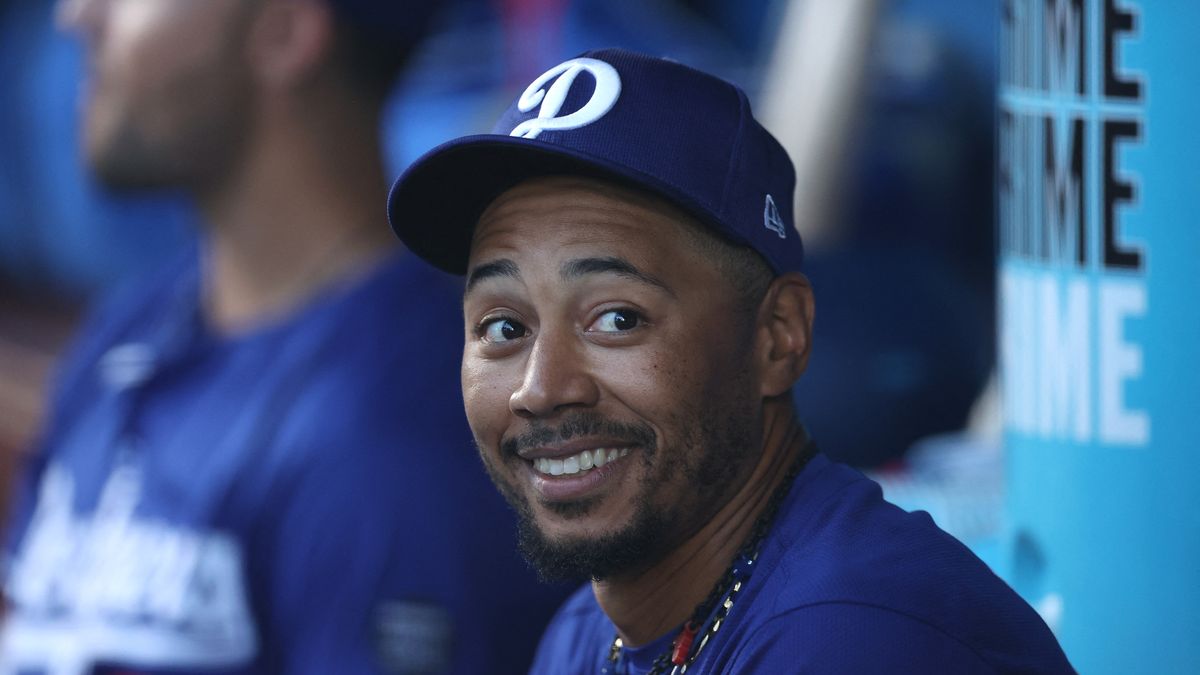MLB: Mookie Betts mejora de su enfermedad y estaría disponible para el Opening Day