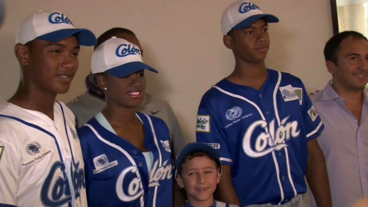 Los beep beep de Colón presentan uniforme para temporada 2016