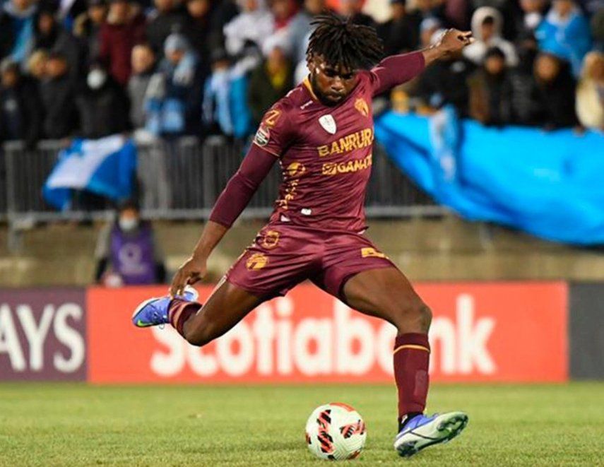 El Comunicaciones de Manuel Gamboa en busca de la hazaña ante NY City