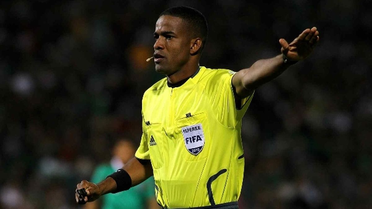Árbitro Roberto Moreno se retira tras Brasil 2014, vaya o no al Mundial