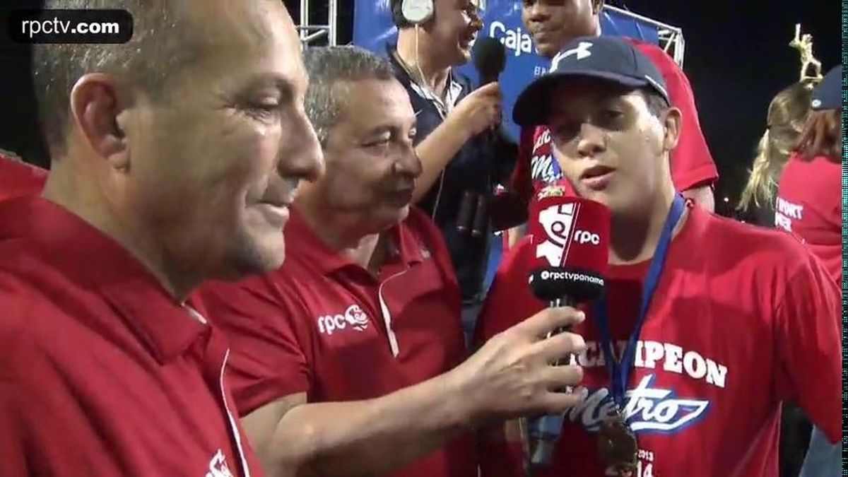 Elías González se llena de emoción tras palabras de su hijo