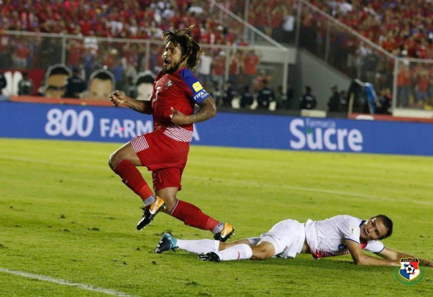 Felicitan a Román Torres en su llegada a Seattle Sounders