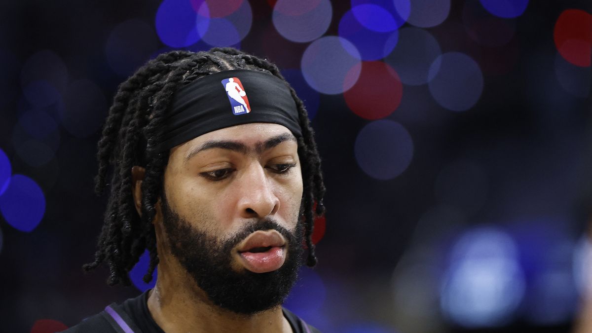 NBA: Anthony Davis sufrió distensión muscular abdominal en partido ante ...