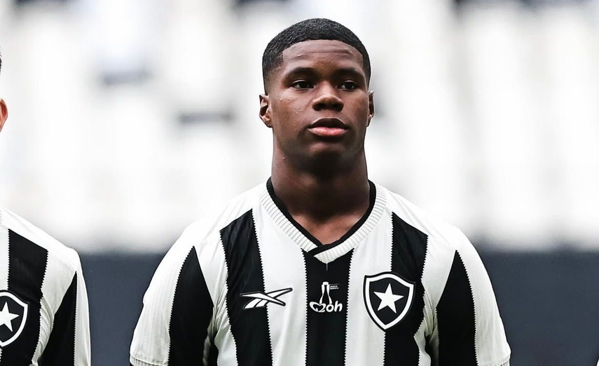 Panameño Kadir Barria debuta con el primer equipo del Botafogo en duelo ...